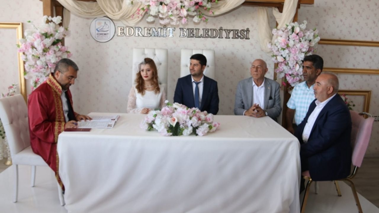 Handil Ailesinin Mutlu Günü! - Van Haber | Bölge Gazetesi Van